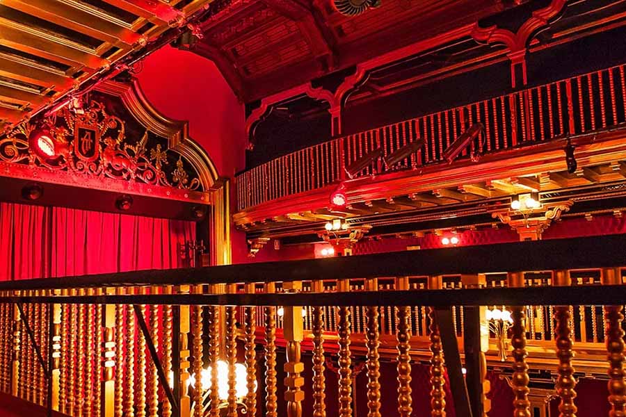 Reserva Teatro Magno en Madrid - Espacio único para eventos